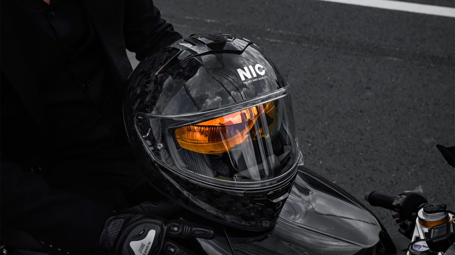 Review nón bảo hiểm fullface NIC N01: Chiếc fullface cực ngầu với vỏ ...